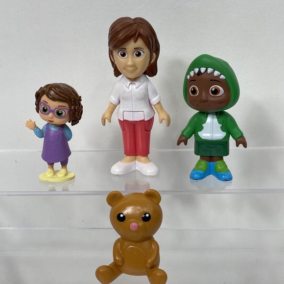 Toys | Cocomelon Figures Mom Mother Figure Lot Shark Cody Bella Teddy ...